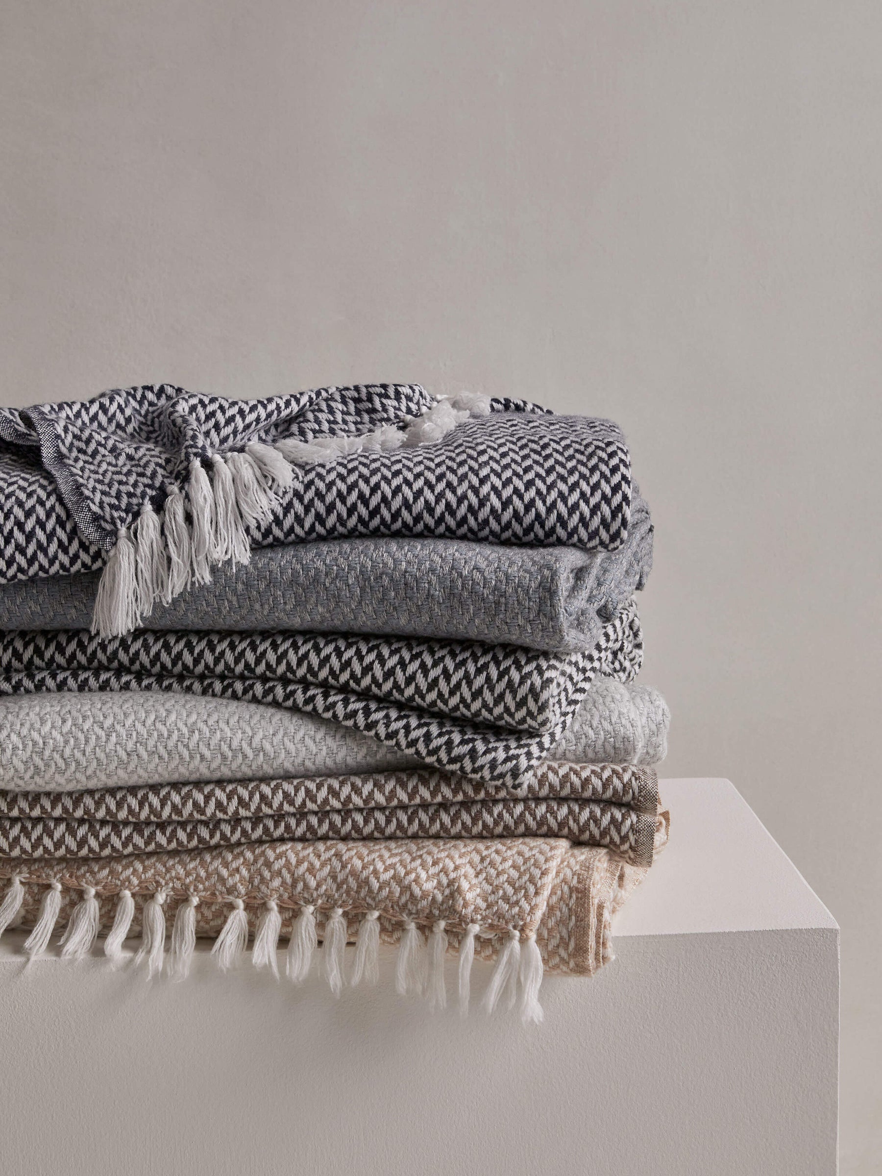 L&M Home: Buy Luxury Cashmere Throws Online - Copenhagen Silver